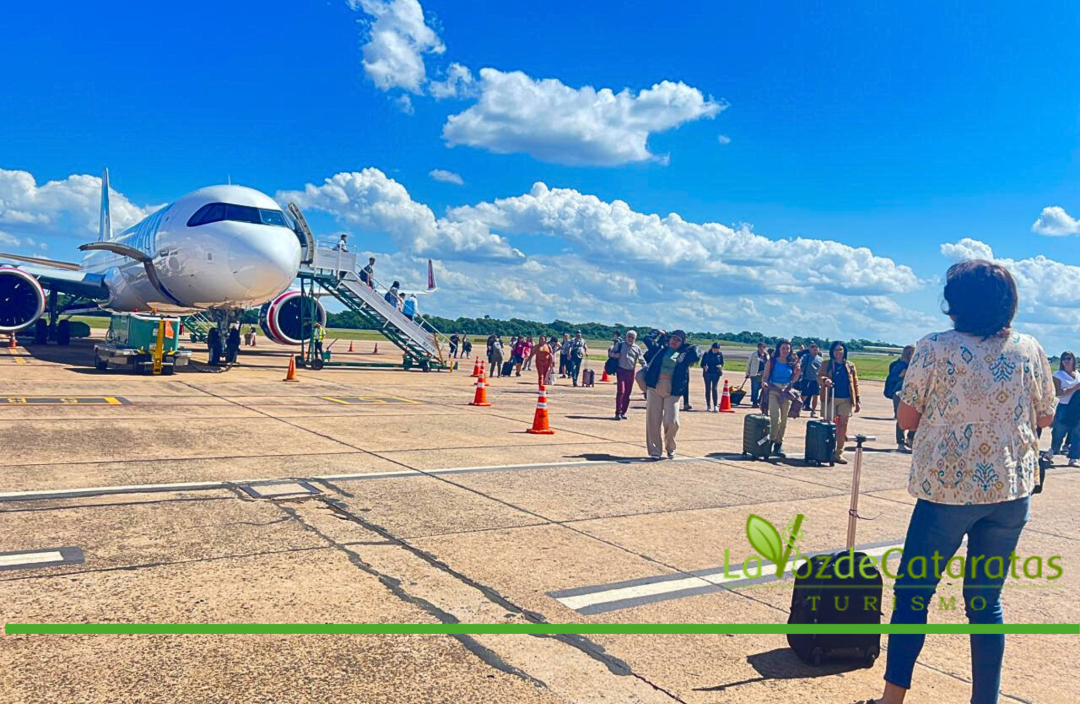 Iguazú entre los destinos más elegidos del país en vuelos de cabotaje - La Voz de Cataratas